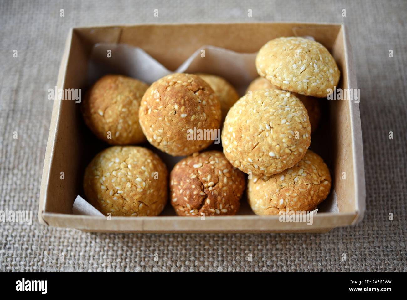 The supper box hi-res stock photography and images - Alamy