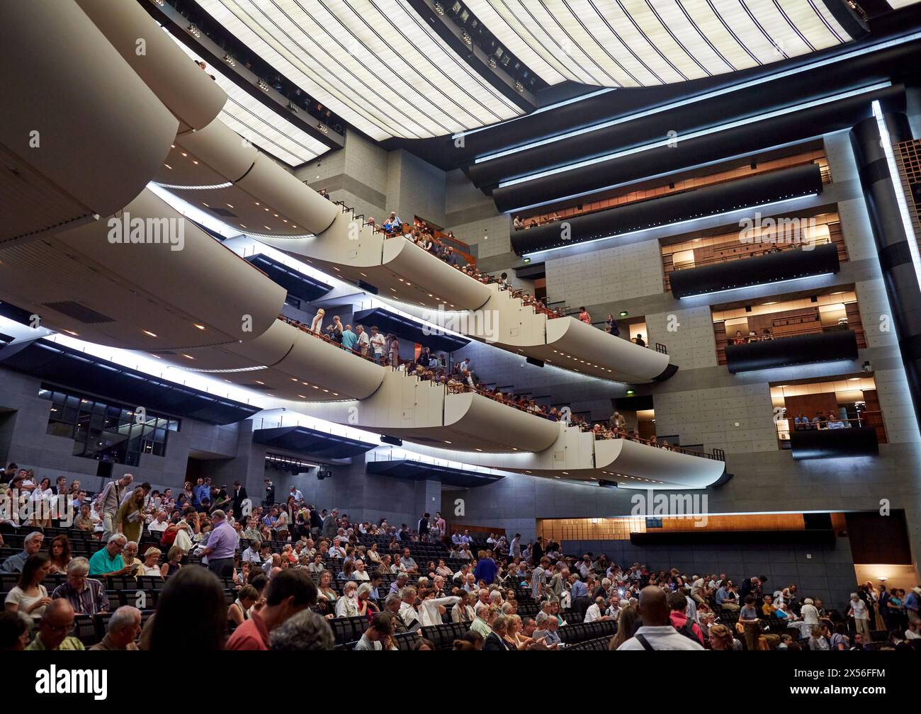 Opéra Bastille, Paris, France Stock Photo - Alamy