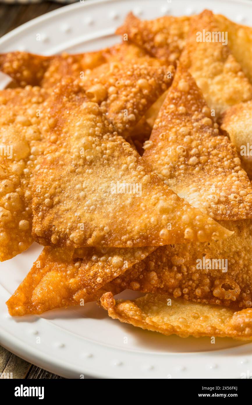 Homemade Deep Fried Chinese Wonton Chips Ready to Eat Stock Photo - Alamy