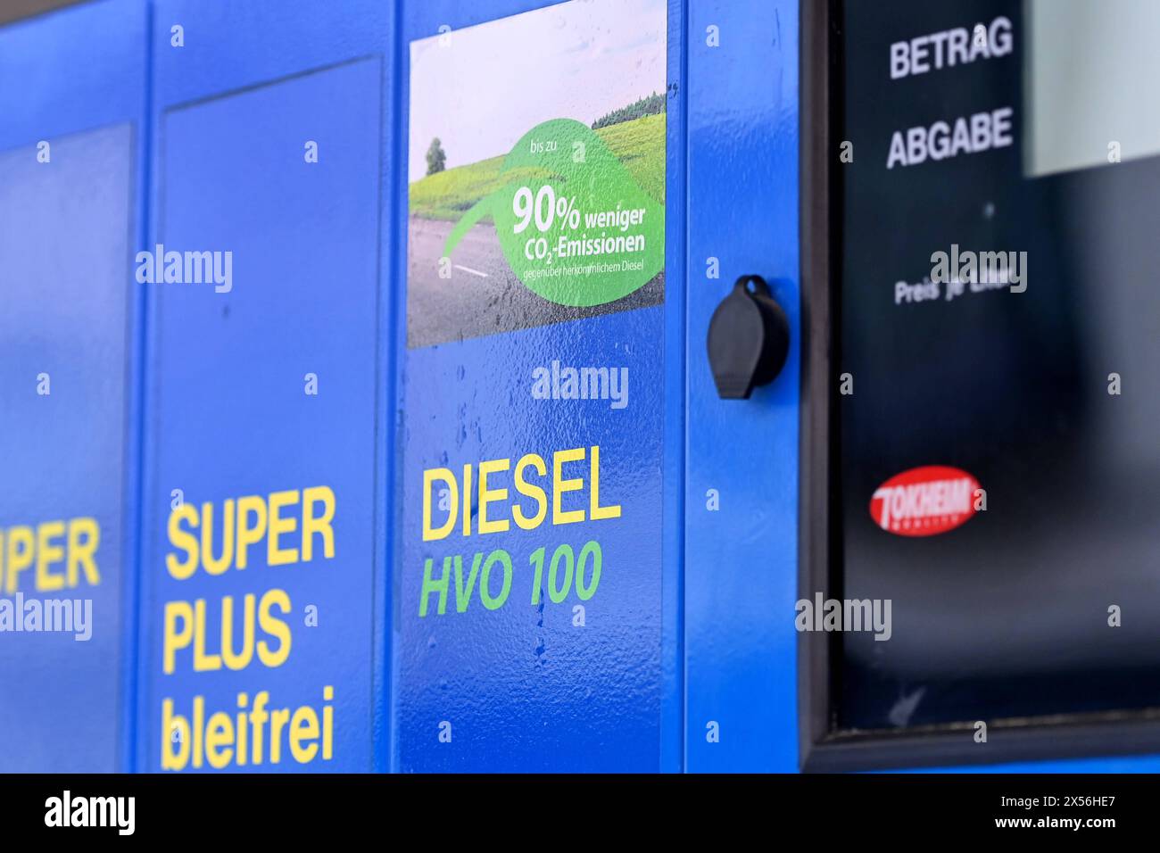 Petroleum combustion hi-res stock photography and images - Alamy