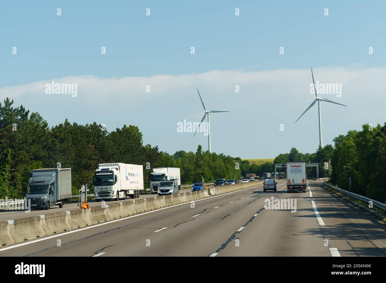 Wind farm heavy vehicles hi-res stock photography and images - Alamy
