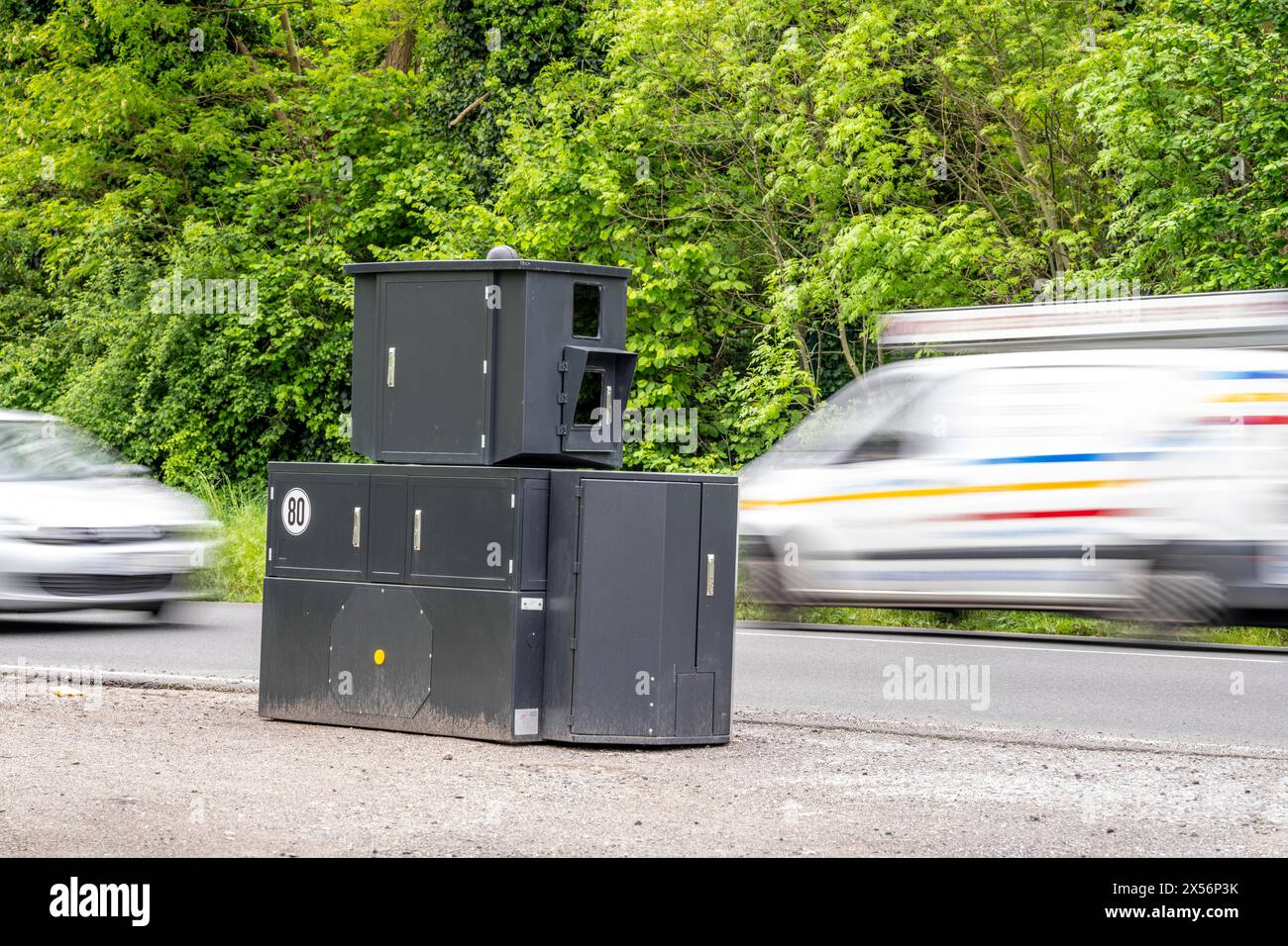 Semi-stationary speed camera on the B227, Hattinger Straße, used by the ...