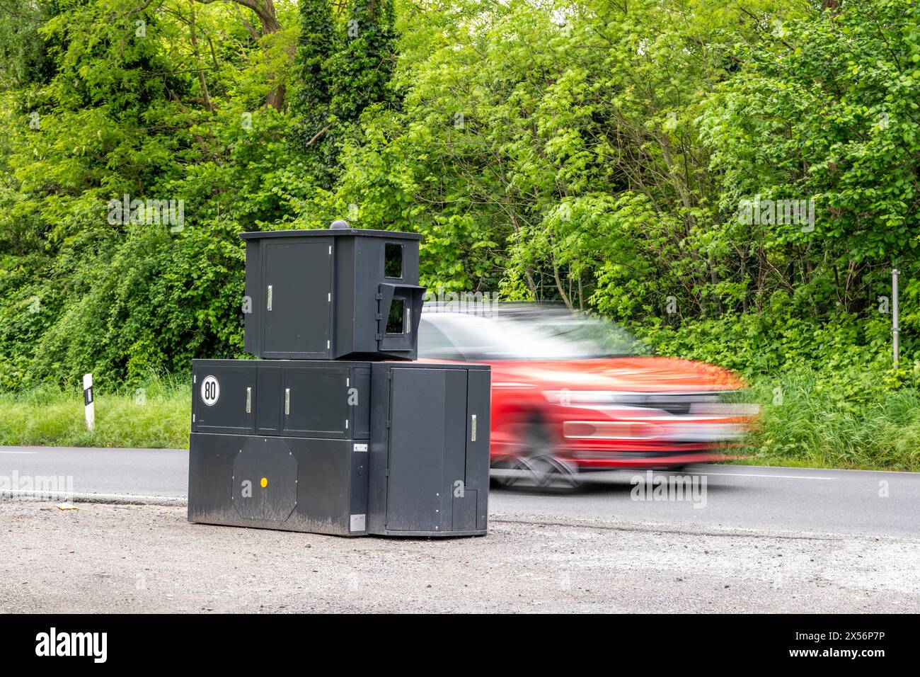 Semi-stationary speed camera on the B227, Hattinger Straße, used by the ...