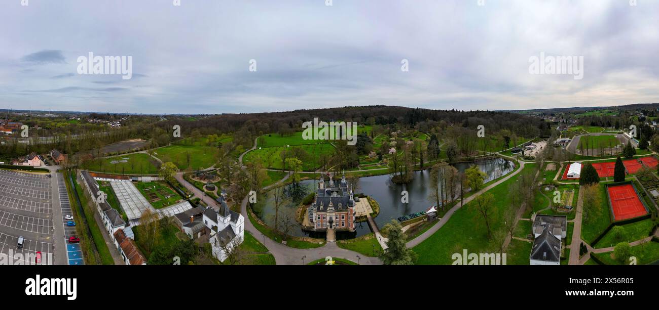 Sprawling greens hi-res stock photography and images - Alamy