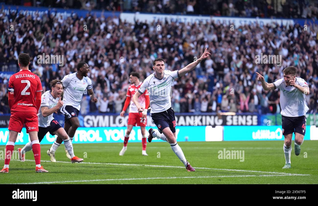 Bolton Wanderers' Eoin Toal celebrates scoring their side's second goal ...