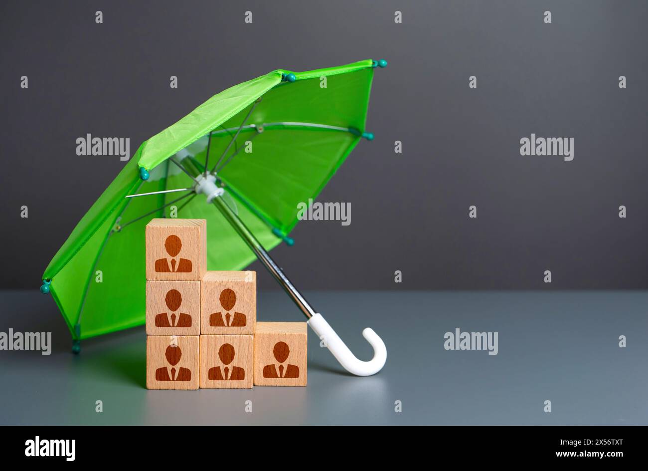 Protection and mentoring of employees. Personnel insurance. Business ...