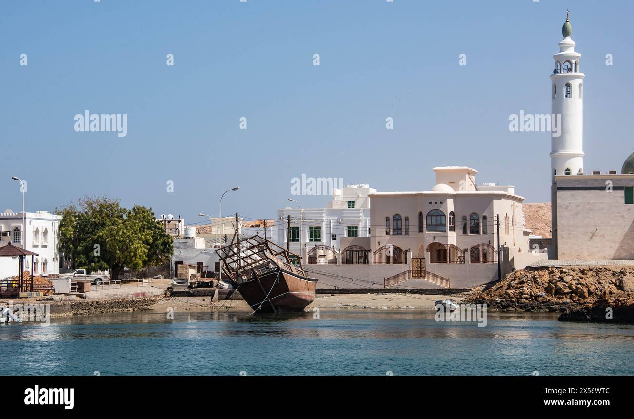 Traditional dhows in the Mutrah Harbor, Muscat, Oman Stock Photo - Alamy