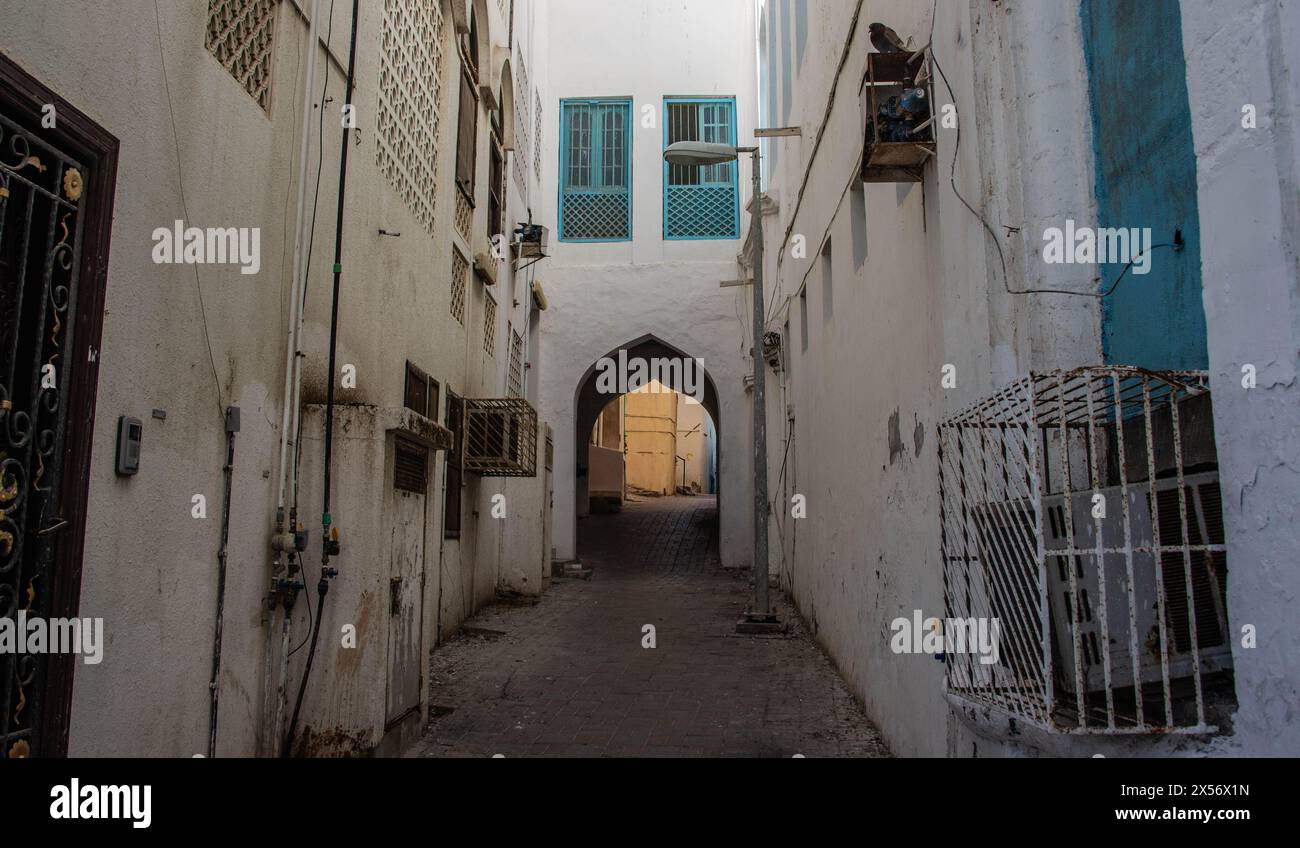 A passageway in the Mutrah Souq, Muscat, Oman Stock Photo - Alamy