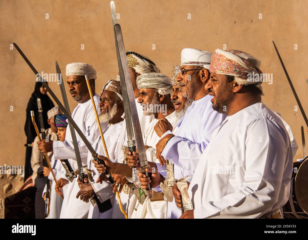 Traditional Omani sword (khanjar) dance, Nizwa, Oman Stock Photo - Alamy