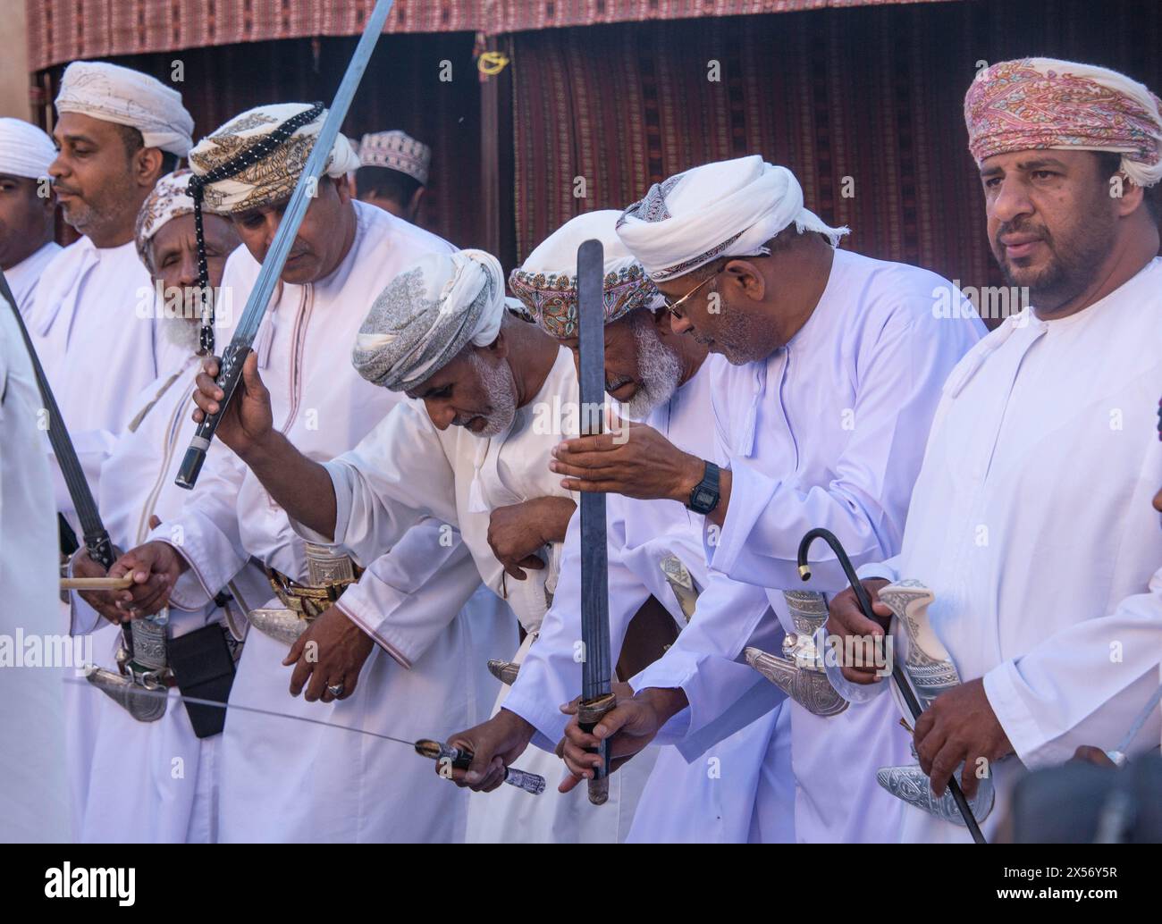 Traditional omani sword dance hi-res stock photography and images - Alamy