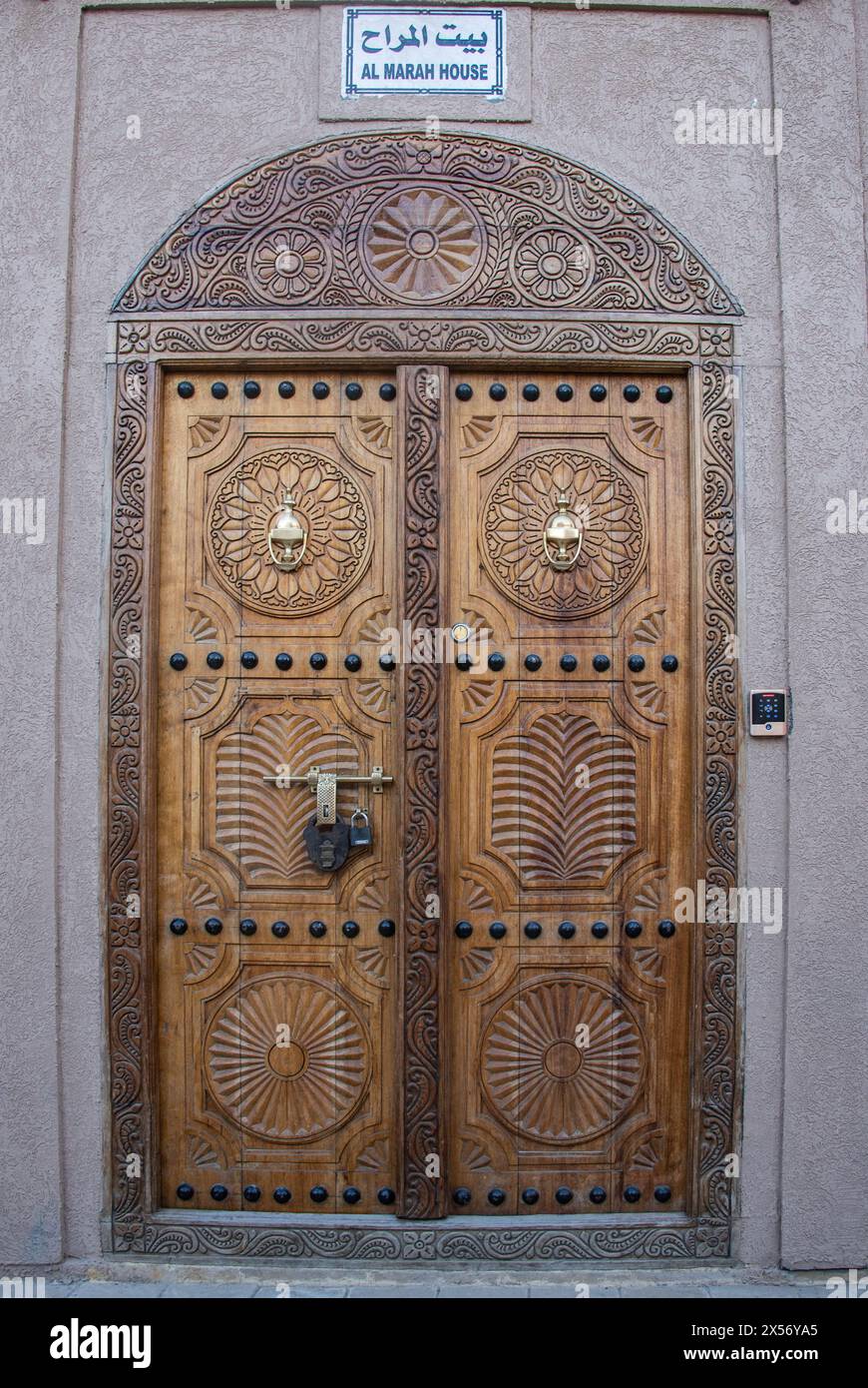 Traditional doors in Nizwa, Oman Stock Photo - Alamy