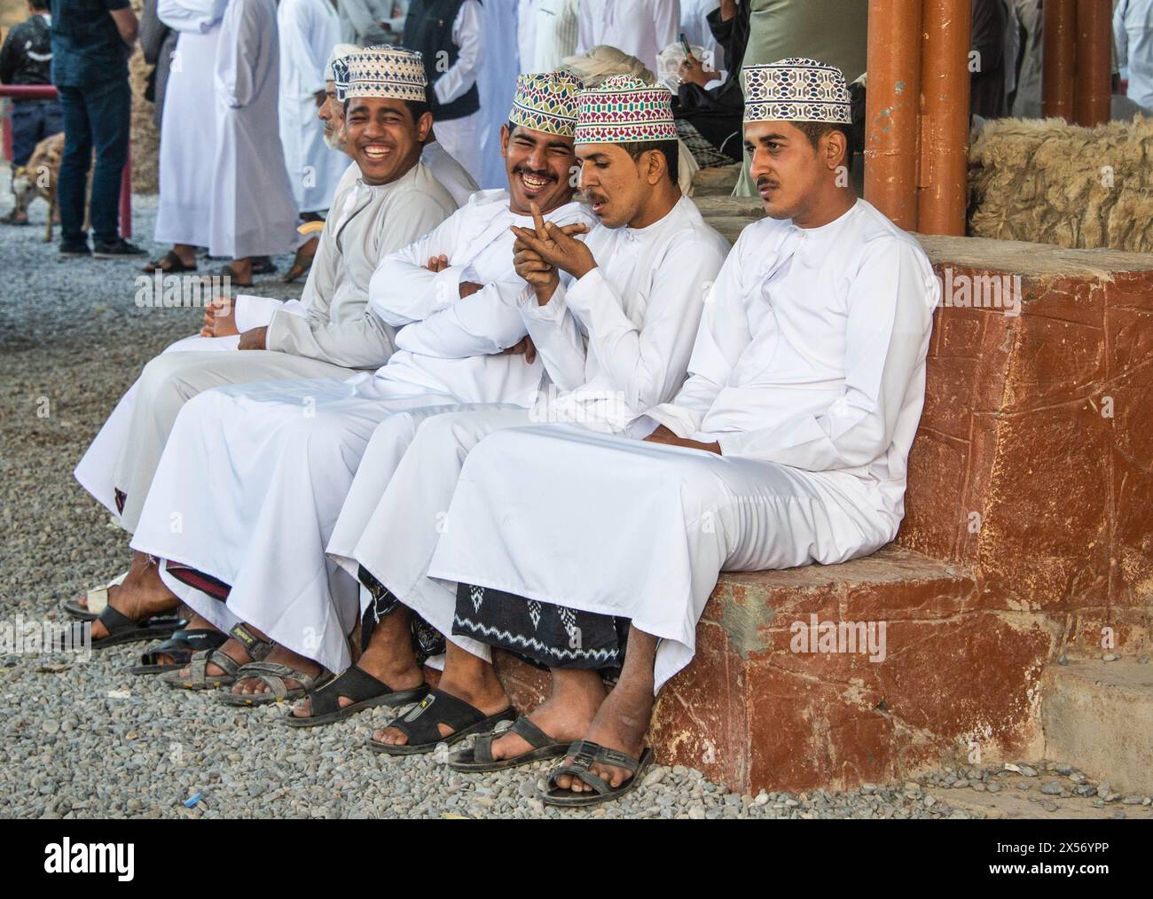 Men at the Friday goat market, Nizwa, Oman Stock Photo - Alamy