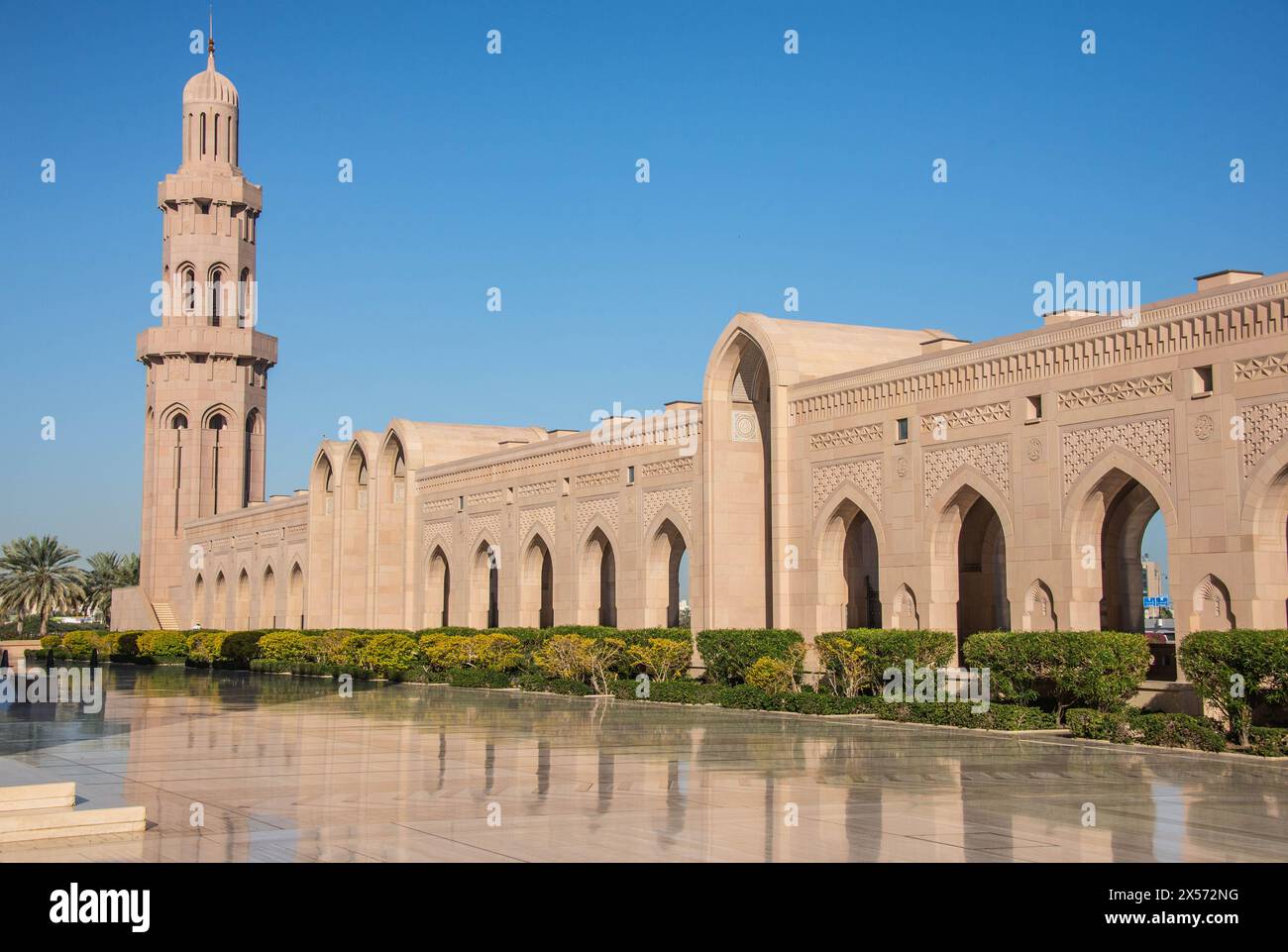The beautiful Sultan Qaboos Grand Mosque, Muscat, Oman Stock Photo - Alamy