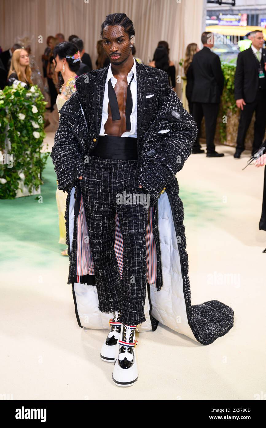 New York, USA. 6 May 2024. Alton Mason attending the Metropolitan ...