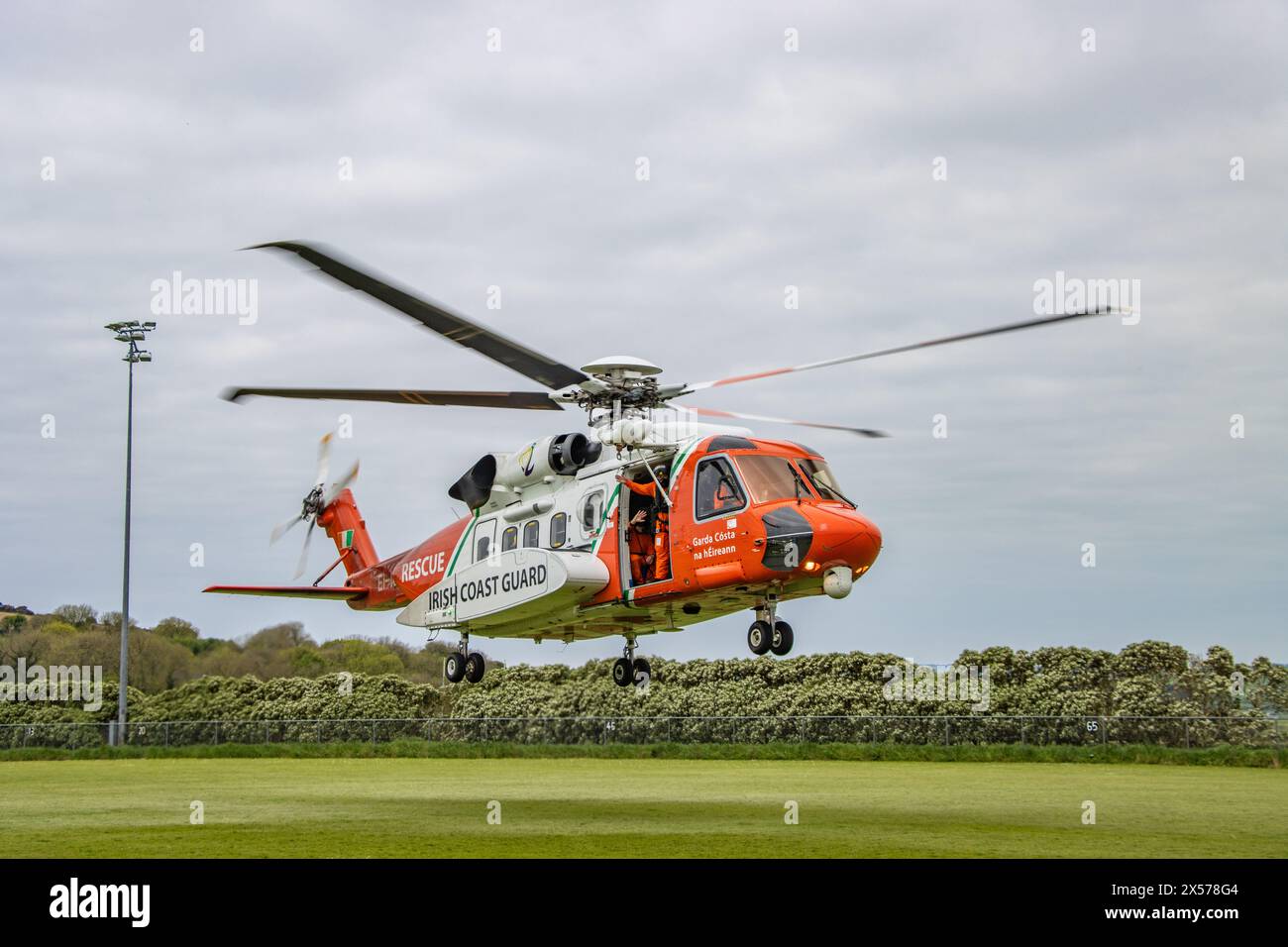 Shannon based Irish Coast Guard rescue helicopter R115 at Barryroe GAA ...