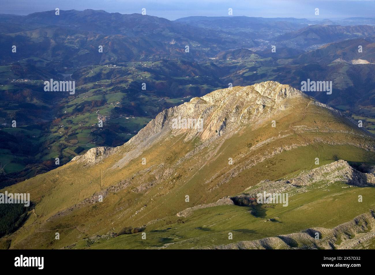 Sierra de aralar gipuzkoa hi-res stock photography and images - Alamy
