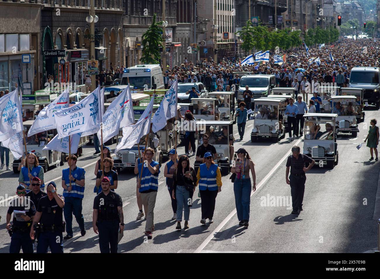 Jewish March of the Living , Budapest, Hungary UNGARN, 05.05.2024 ...