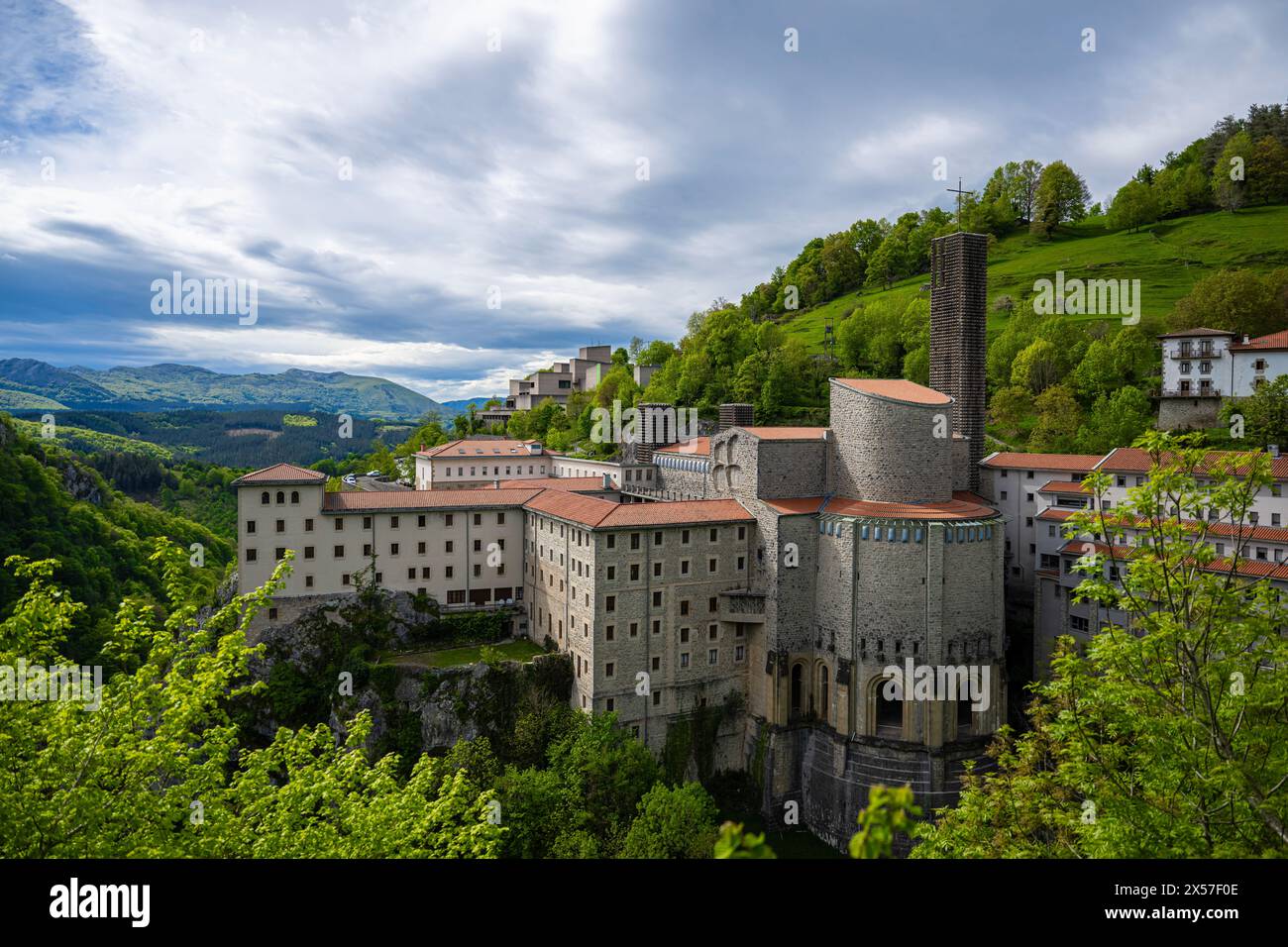Virgen de arantzazu hi-res stock photography and images - Alamy