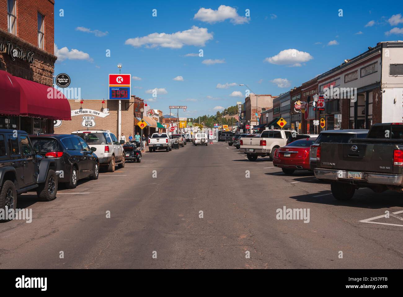 Vibrant Street Scene, Williams Historic Route 66 Charm Stock Photo - Alamy