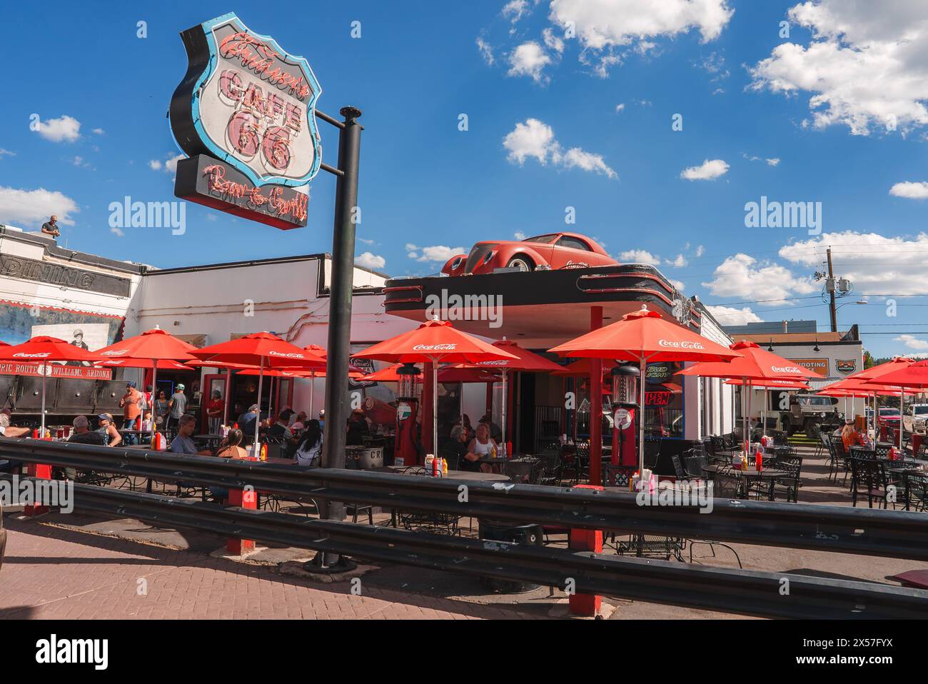 Vintage American Diner at Williams Town Outdoor Restaurant, Route 66 ...