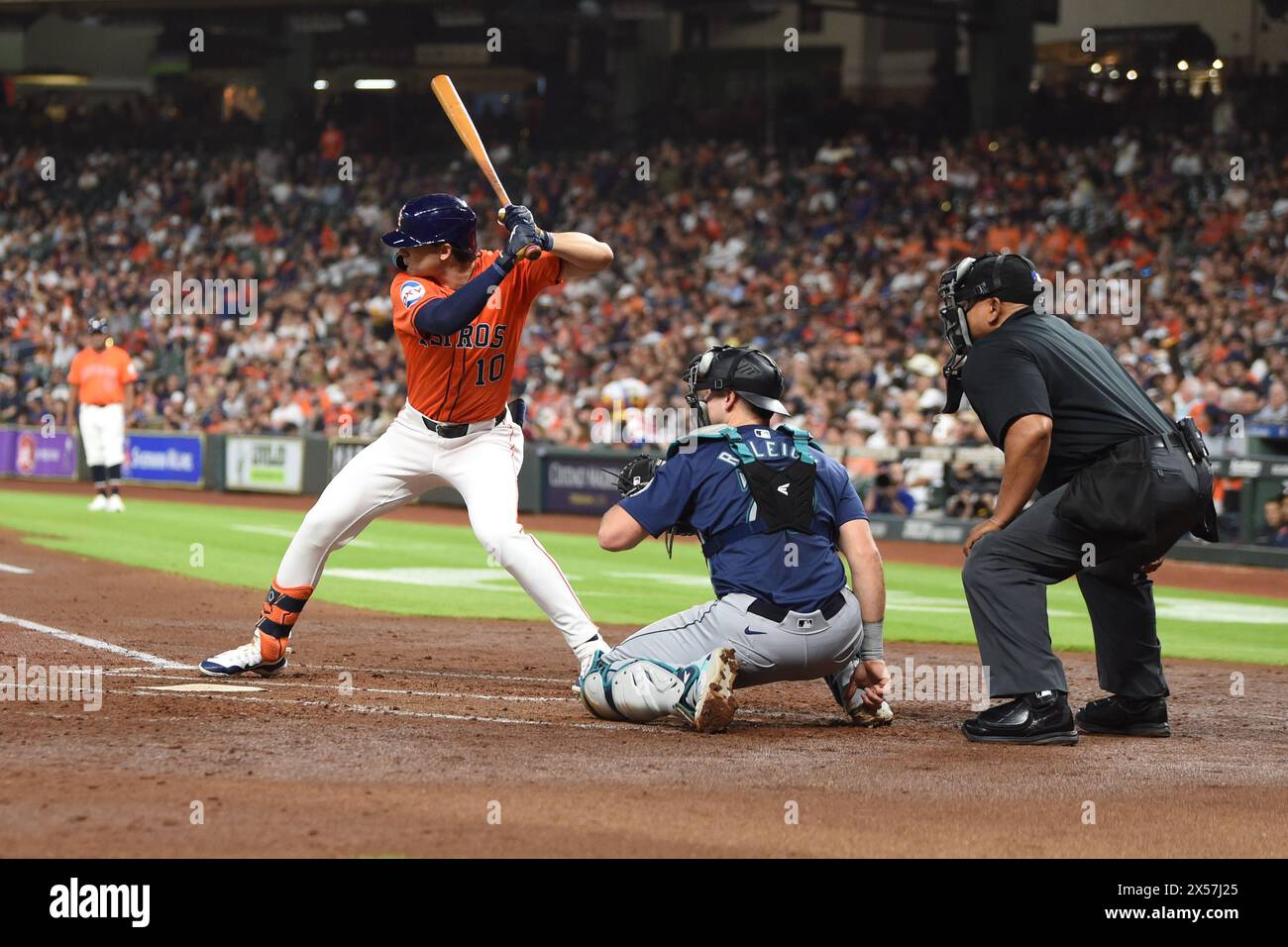 Houston Astros outfielder Joey Loperfido (10) bats in the bottom of the ...