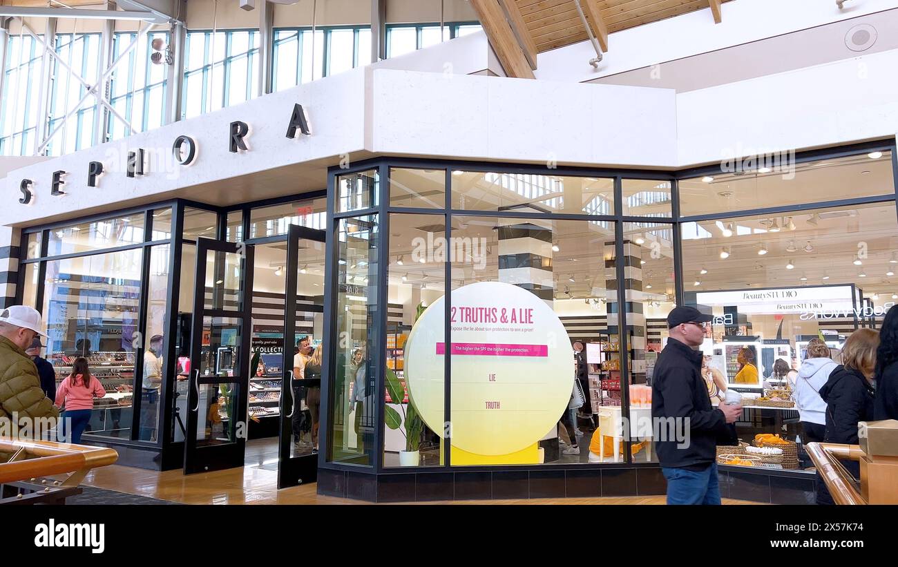 Spacious Interior of Park Meadows Mall with Modern Architectural Design ...