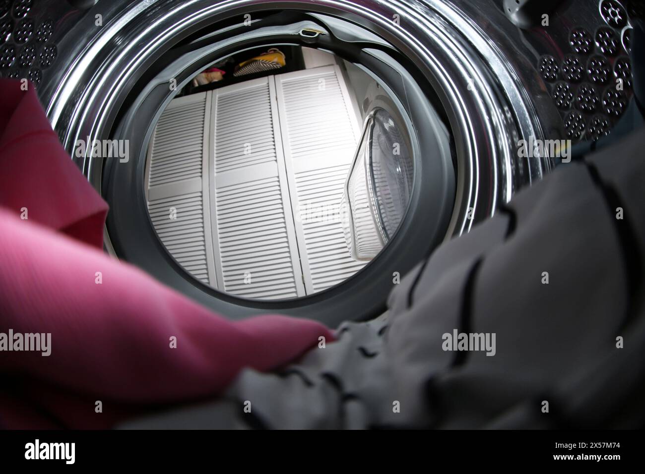View inside clothes dryer hi-res stock photography and images - Alamy