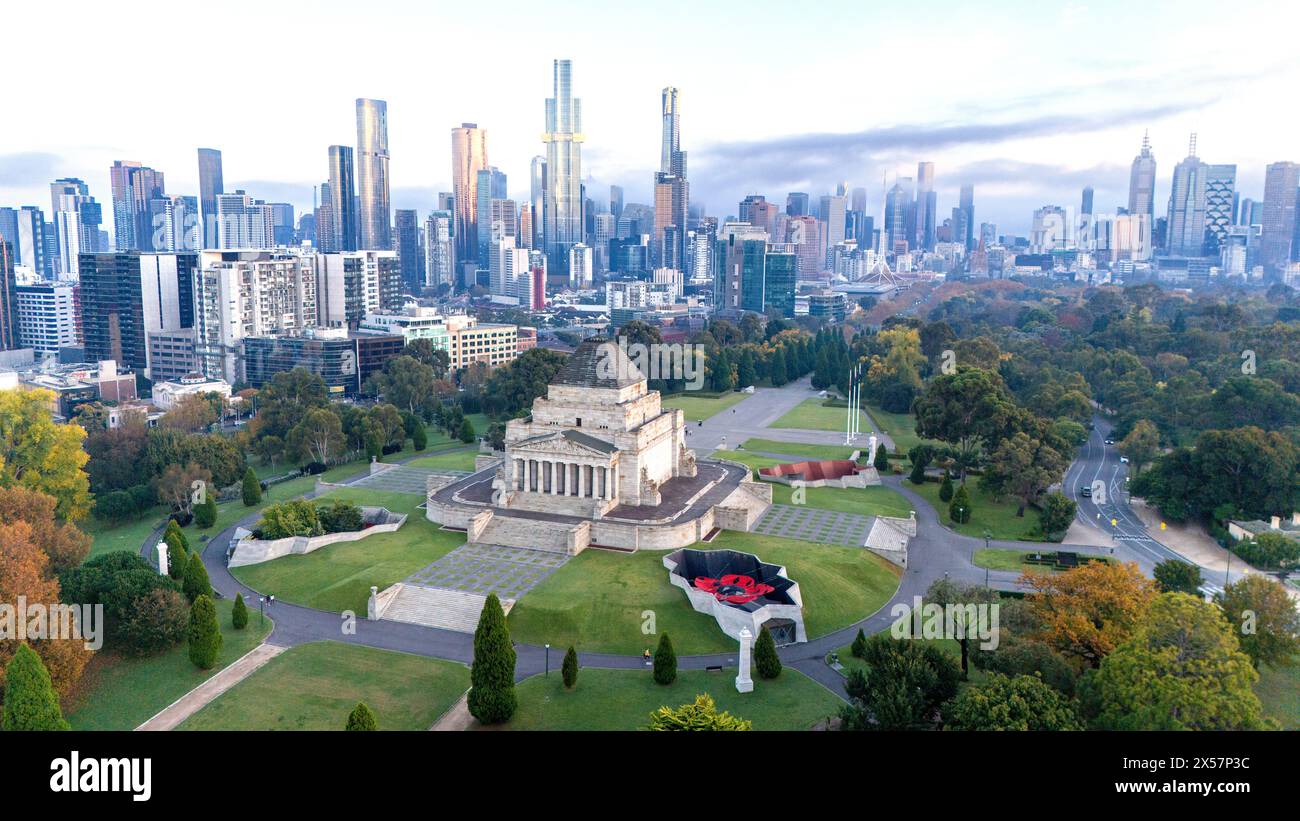 Melbourne Australia. Panoramic view of Melbourne's skyline and the ...