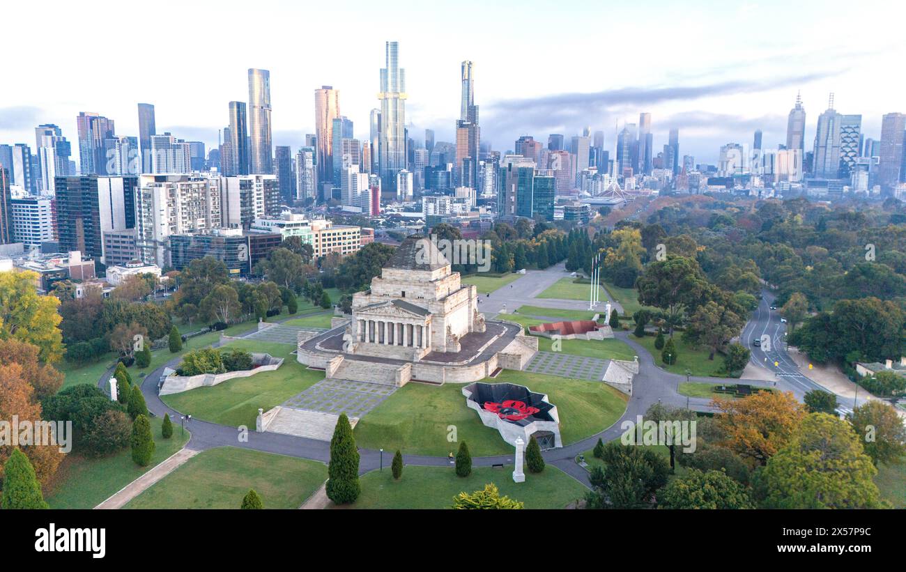 Melbourne Australia. Panoramic view of Melbourne's skyline and the ...