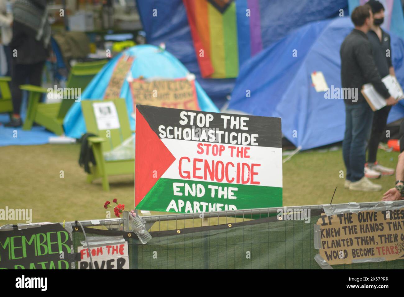 Studentprotests hi-res stock photography and images - Alamy