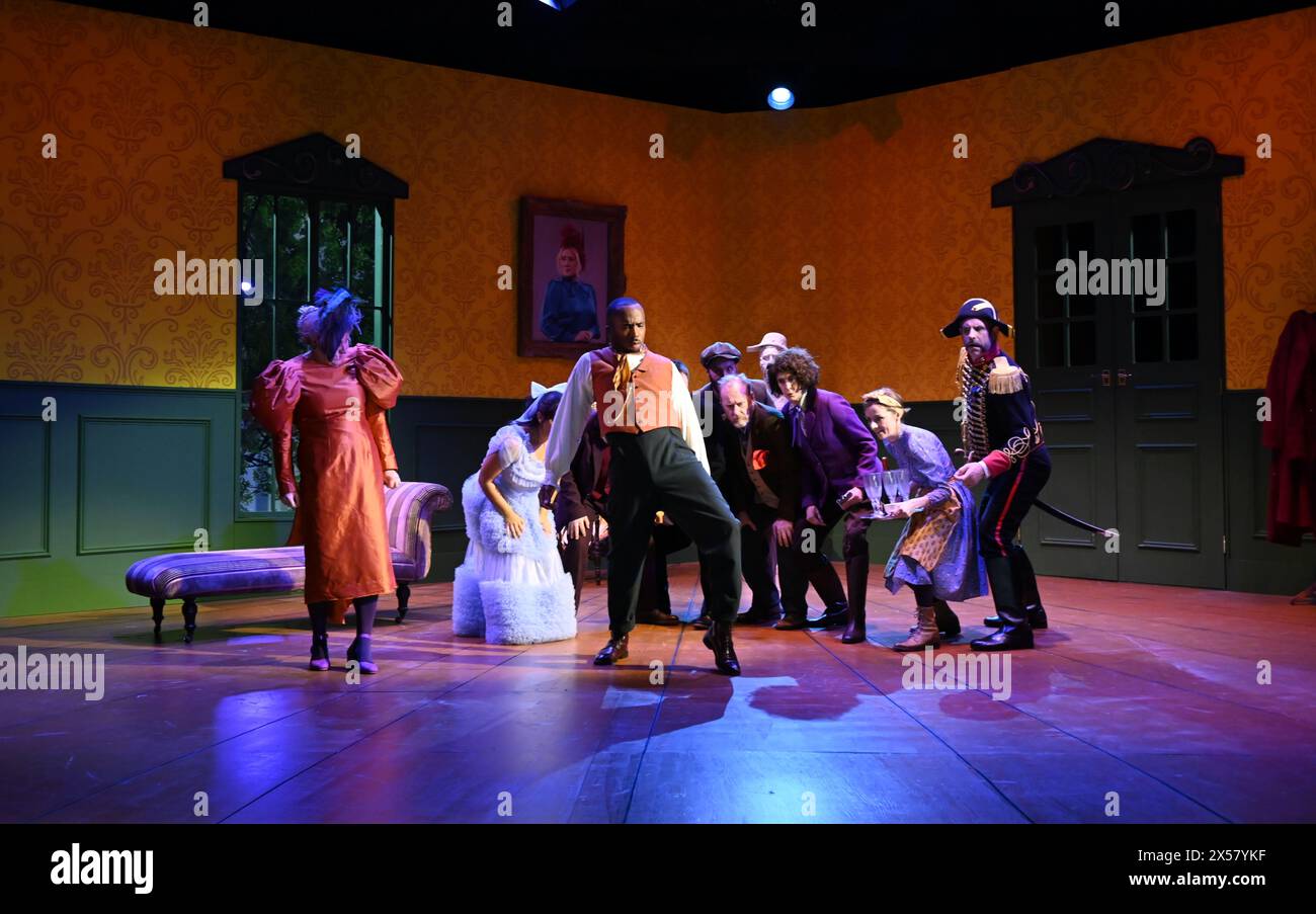 A comedy about hypocrites, hysterics and hustlers. Starring Kiell Smith ...