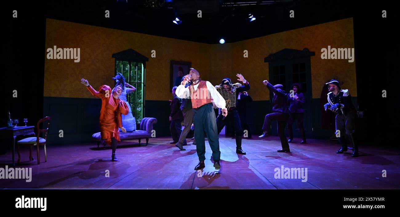 A comedy about hypocrites, hysterics and hustlers. Starring Kiell Smith ...