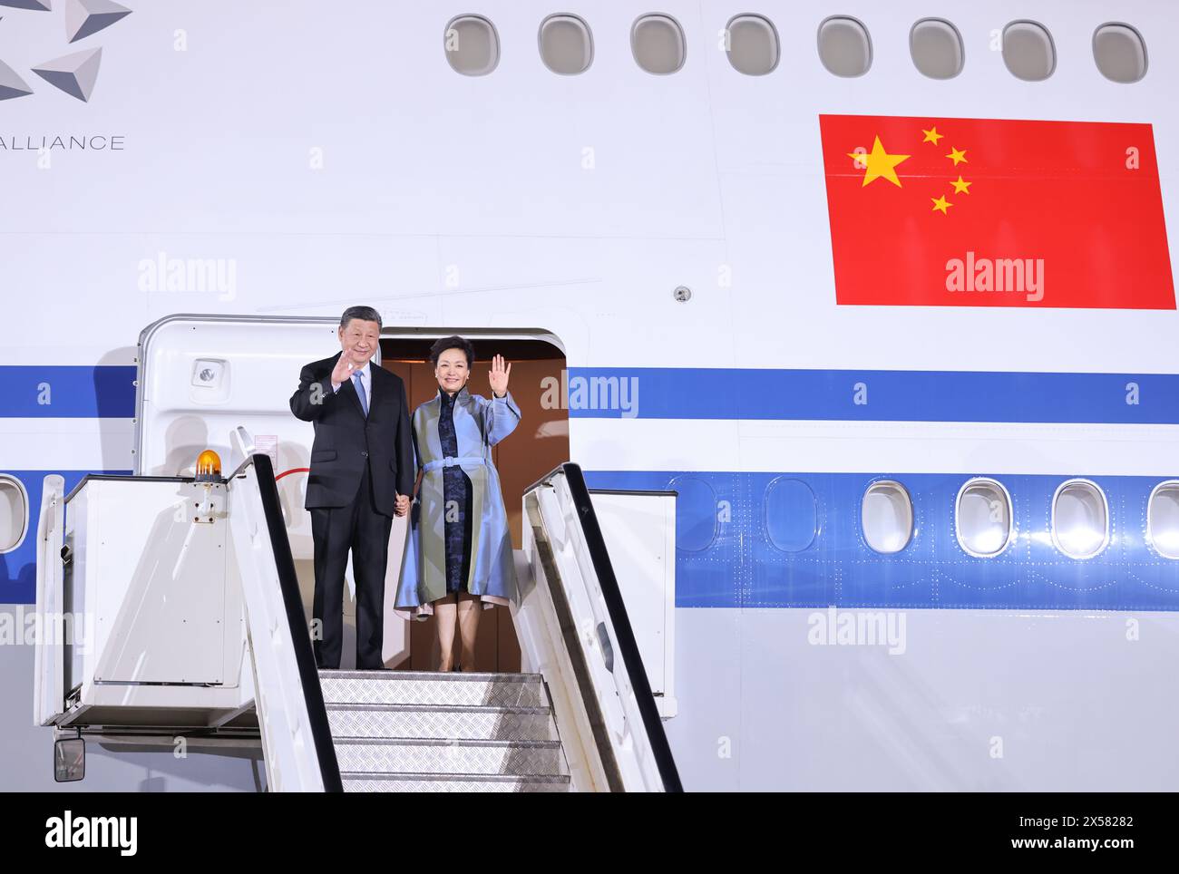 Belgrade. 7th May, 2024. Chinese President Xi Jinping arrives in Belgrade for a state visit to ...