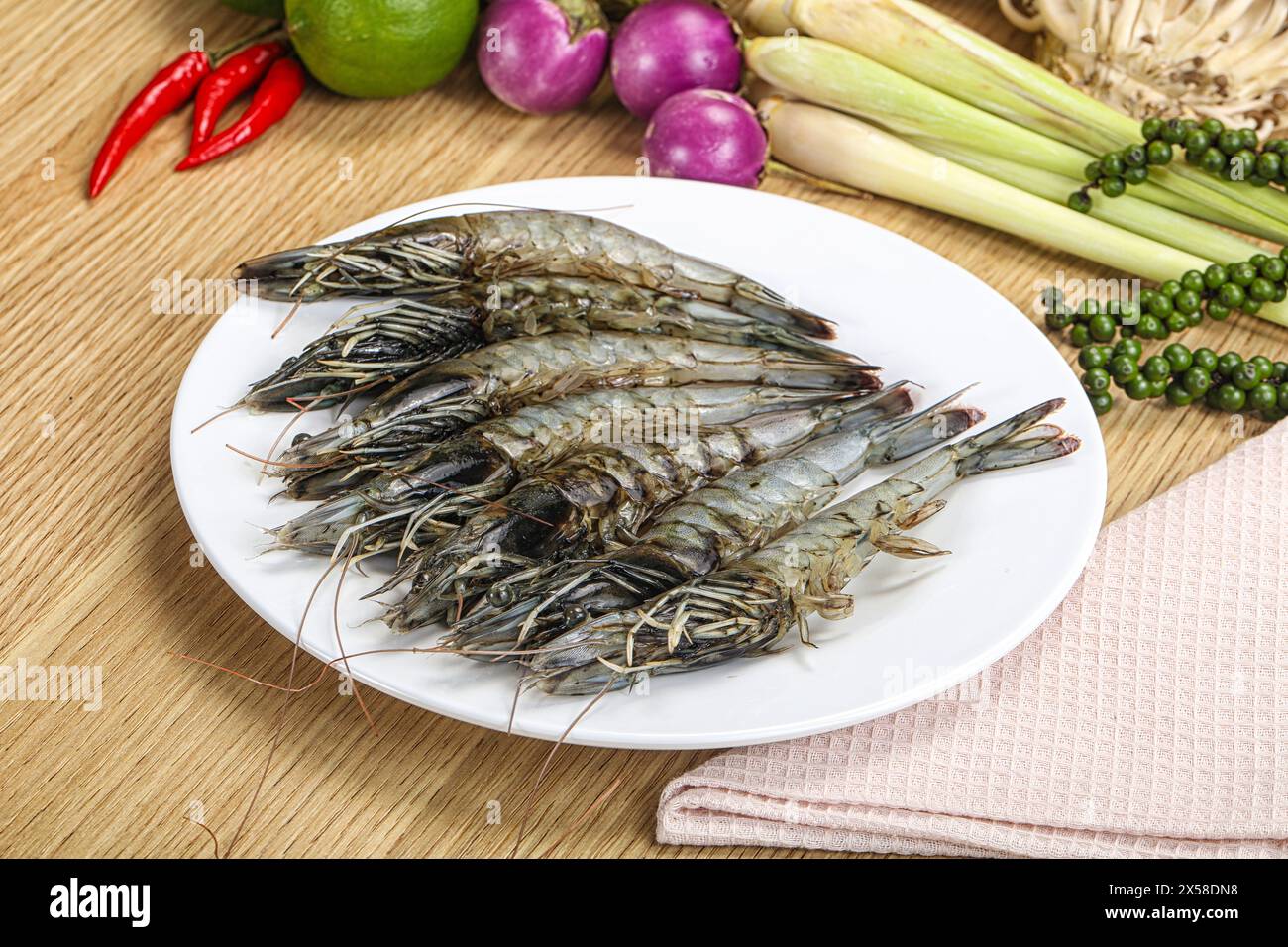 Fresh raw uncooked big tiger prawn Stock Photo - Alamy