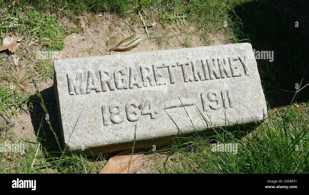 Santa Monica, California, USA 6th May 2024 Margaret Kinney grave with ...