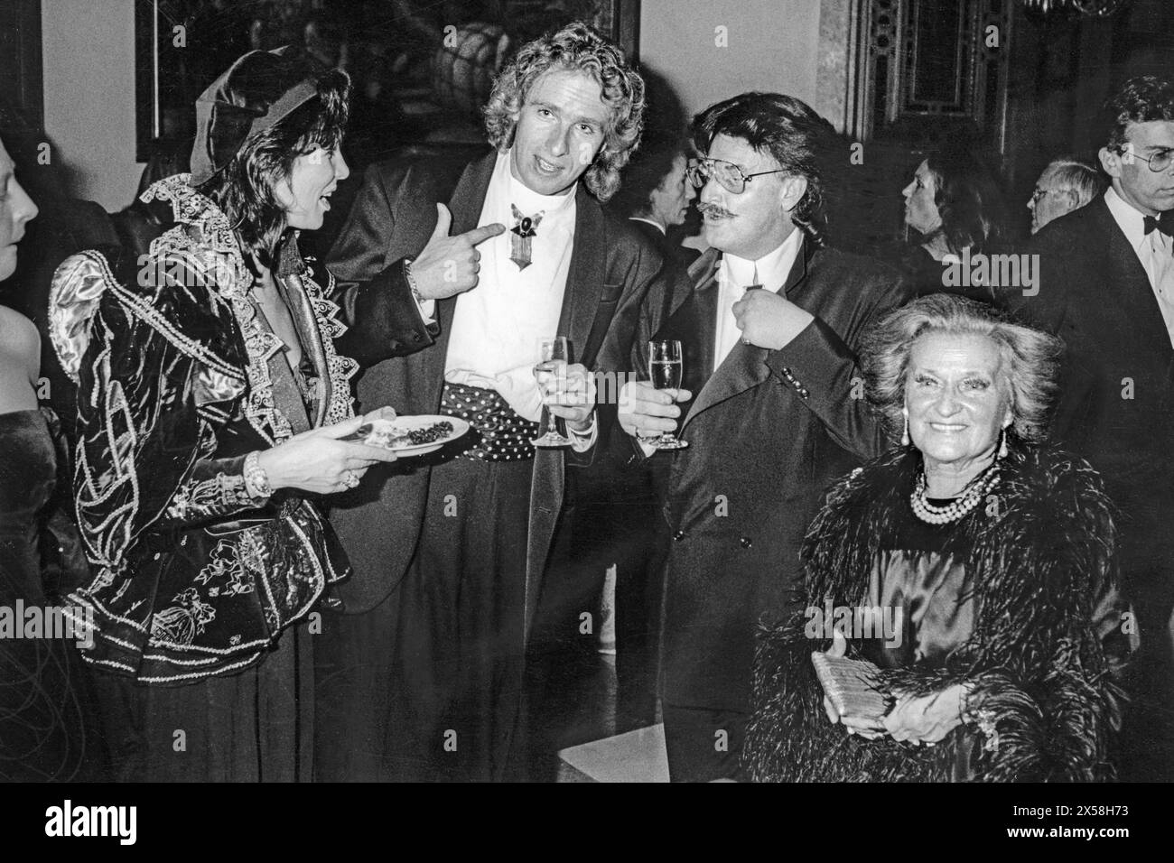 1980er 80er 80er 80er 80er jahre Black and White Stock Photos & Images ...