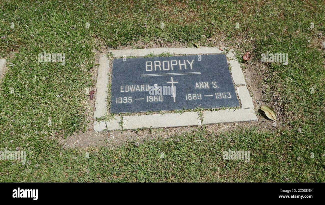 Santa Monica, California, USA 6th May 2024 Actor Edward S. Brophy Grave ...