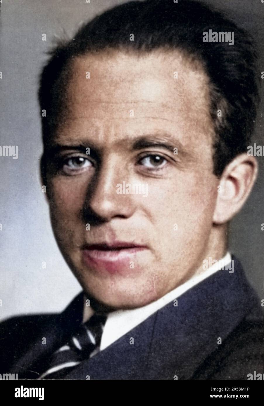 German scientist 1940s hi-res stock photography and images - Alamy