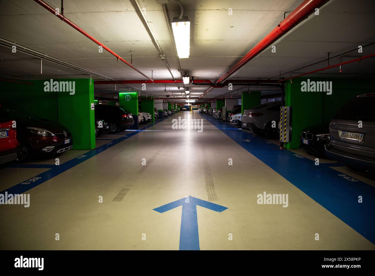 Modern parking garage ceiling hi-res stock photography and images - Alamy