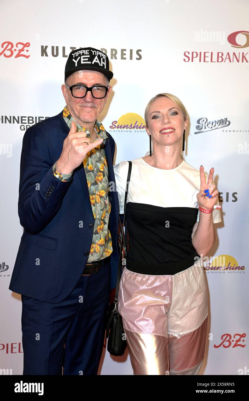 Dr. Motte mit Ellen Dosch bei der Verleihung des 30. B.Z. Kulturpreises ...