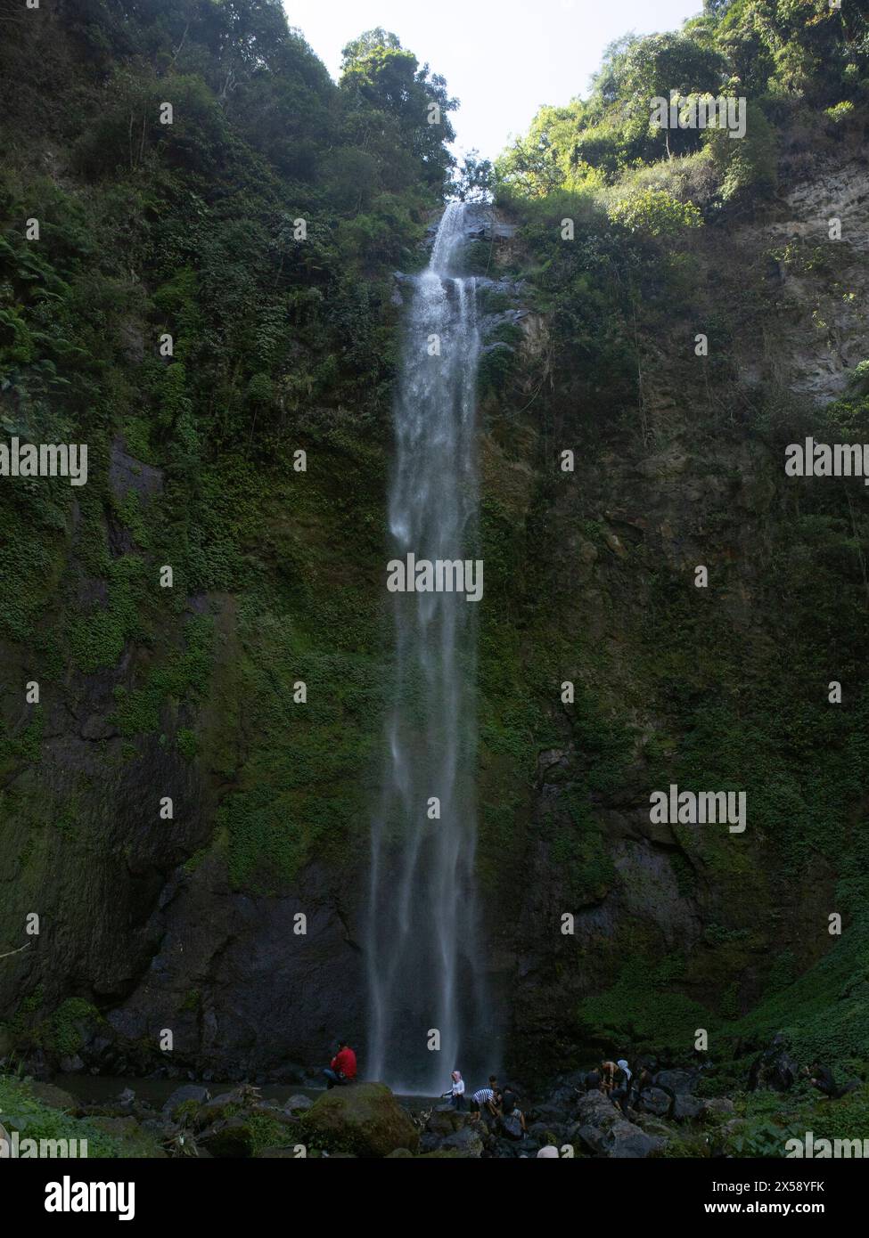 View of the Curug Cimahi waterfall Stock Photo - Alamy