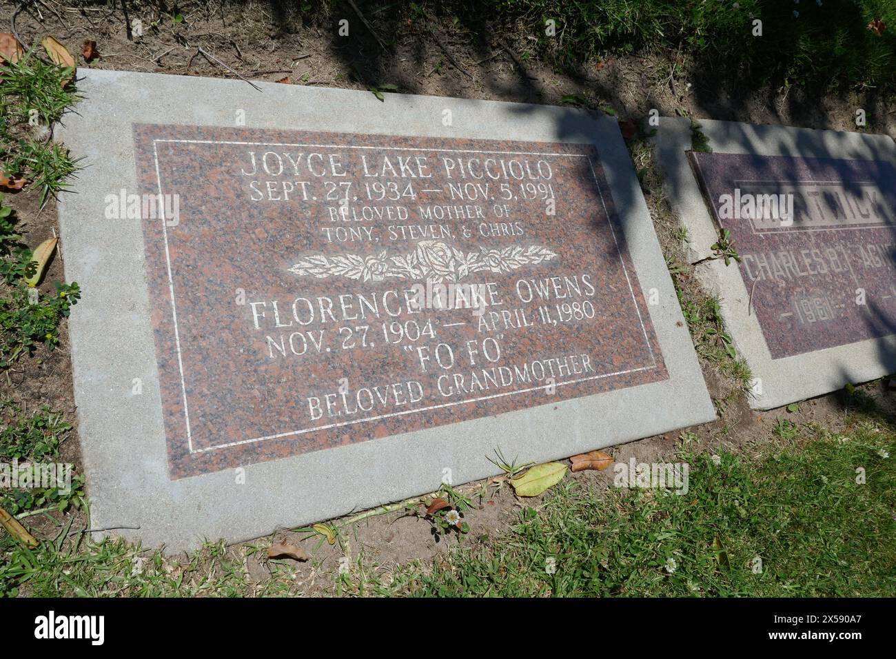 Santa Monica, California, USA 6th May 2024 Actress Florence Lake Grave ...