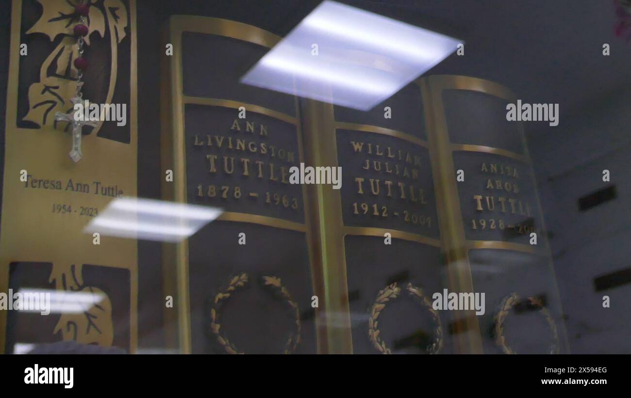 Santa Monica, California, USA 6th May 2024 Make-up Artist William ...