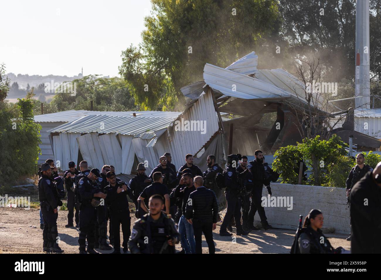 Hura, Israel. 08th May, 2024. Israeli police stand guard during ...