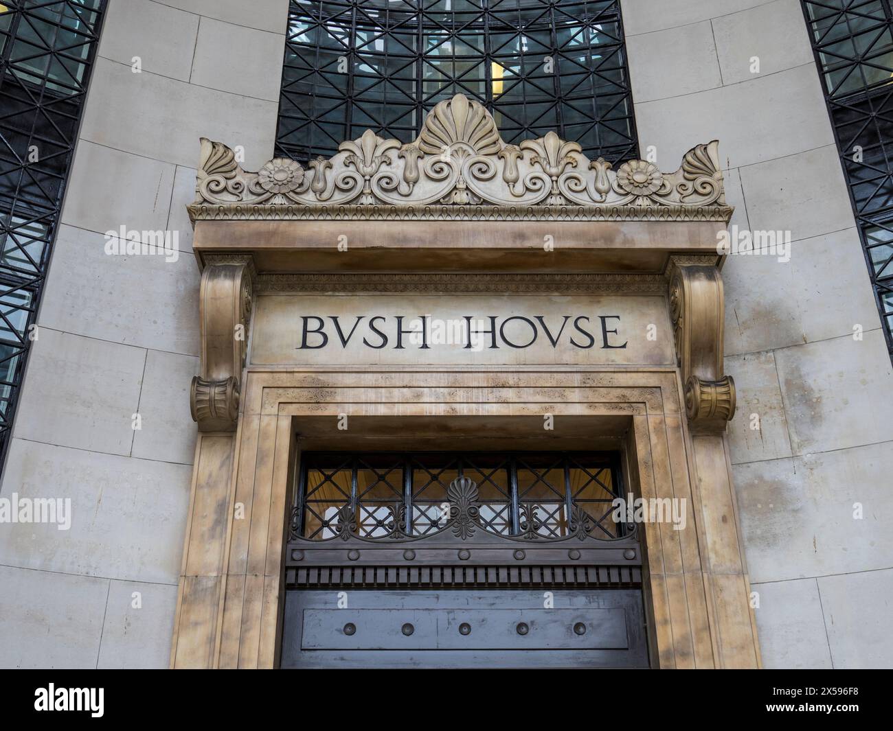 Kings college bush house hi-res stock photography and images - Alamy