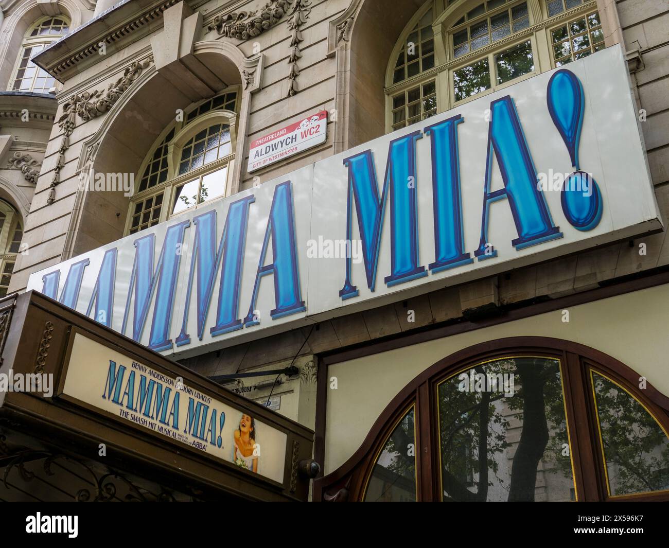 Mamma Mia, Novello Theatre, (The Strand Theatre), West End, London, England, UK, GB Stock Photo ...