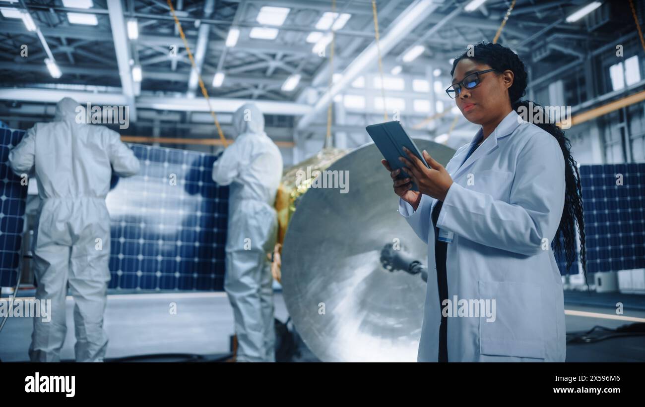 Scientist and solar system hi-res stock photography and images - Alamy