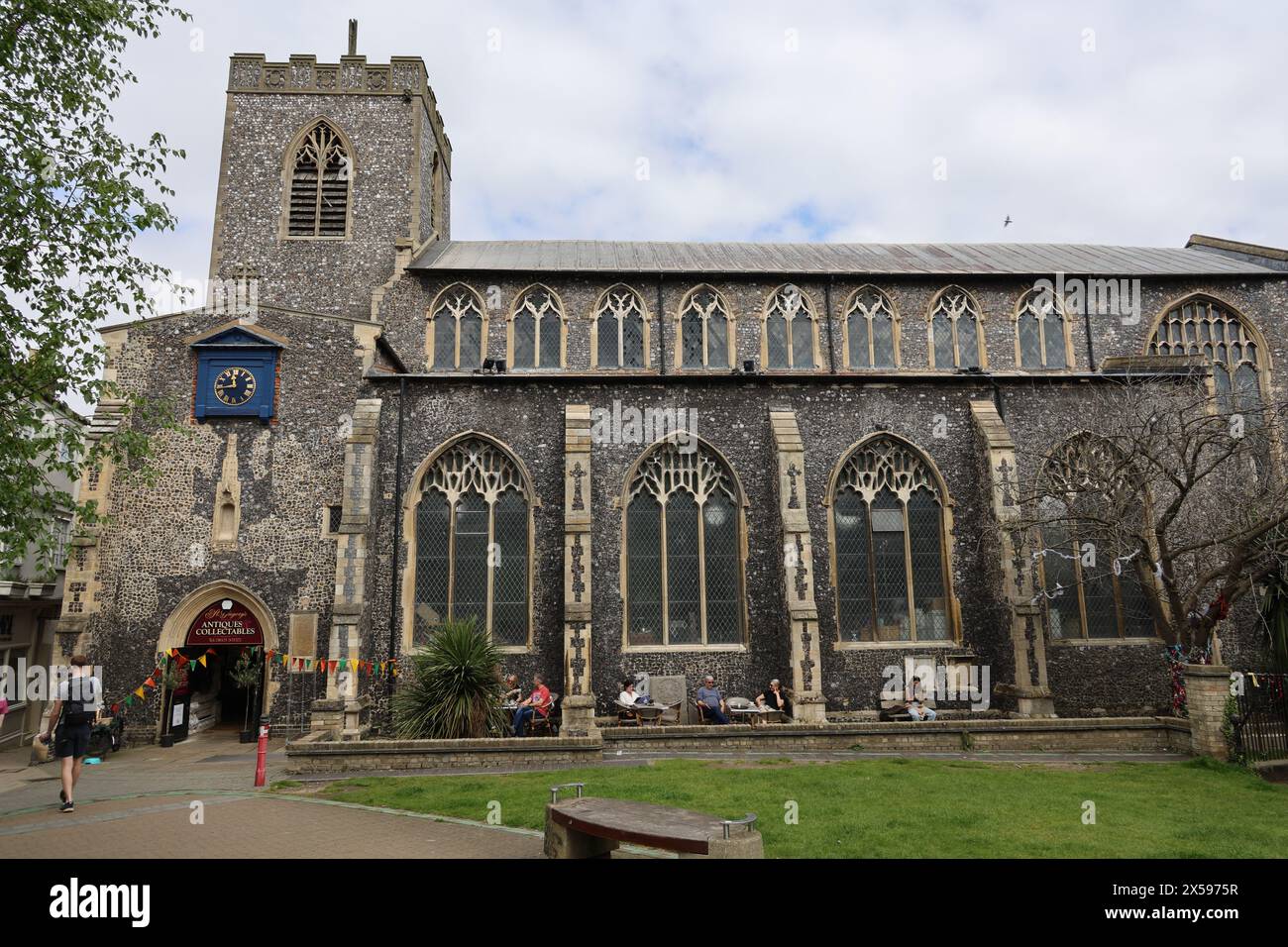 Medieval friary complex hi-res stock photography and images - Alamy
