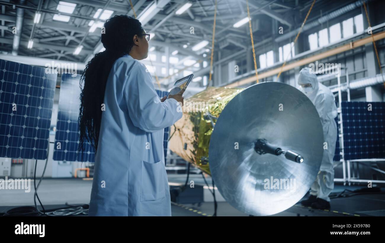 Aerospace engineer computer hi-res stock photography and images - Alamy