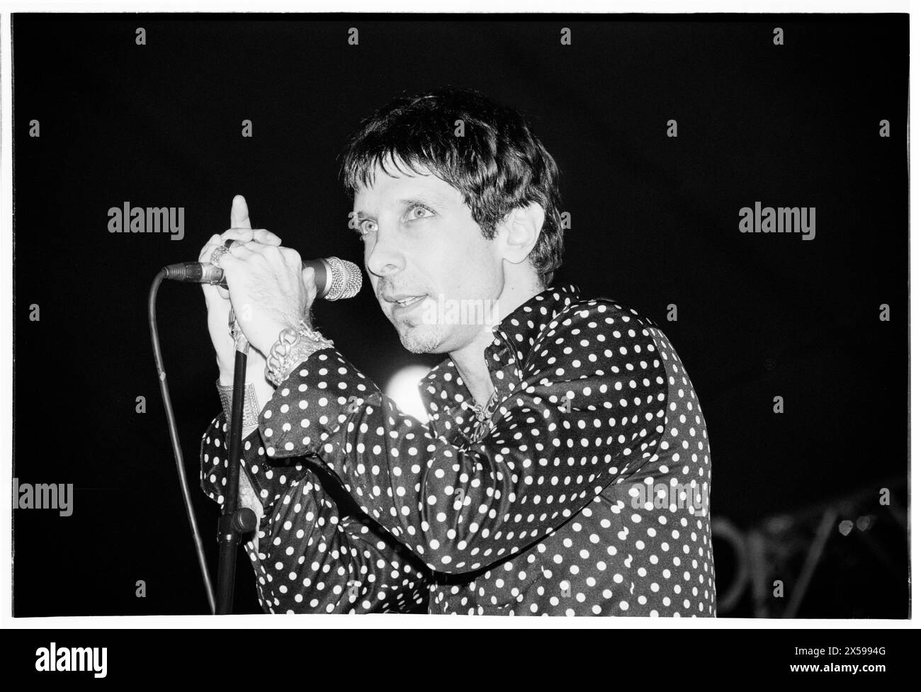 Mercury rev 2001 hi-res stock photography and images - Alamy